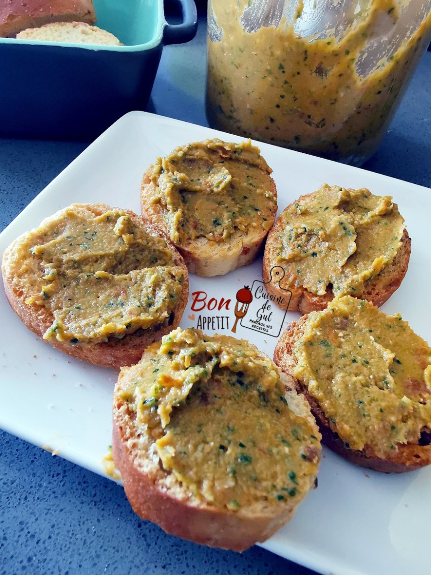 Tartinade de Pois chiches,Tomates séchées et Pesto d’ail des Ours ...